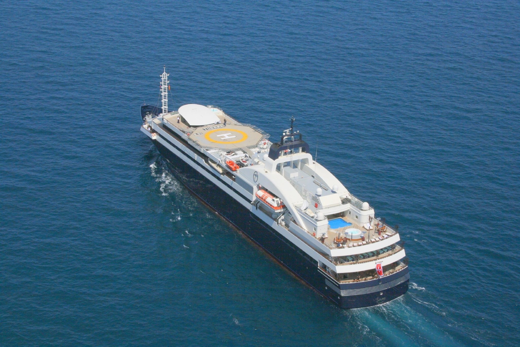 Yacht TURAMA, Luxury yacht | CHARTERWORLD Luxury Superyacht Charters